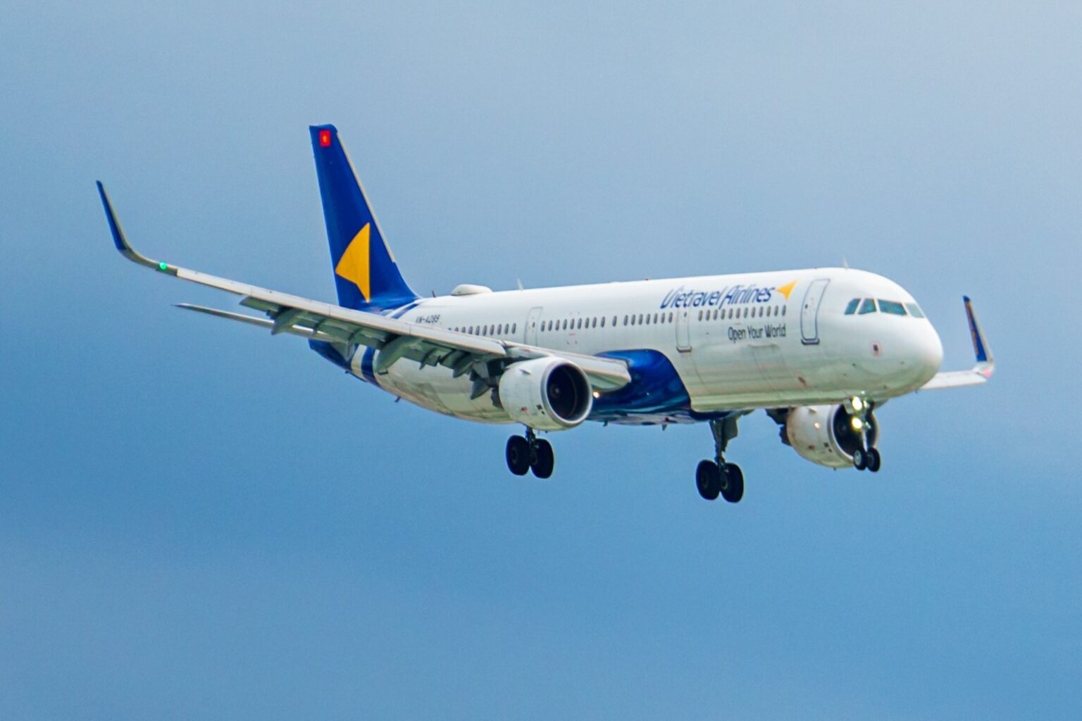 Sabre and American Airlines extend IT partnership; multi-year agreement ...